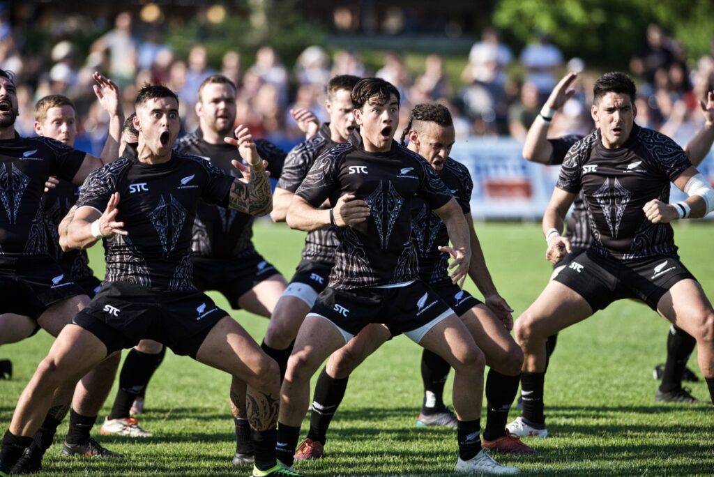 Custom Rugby Kit Designer | STC Teamwear